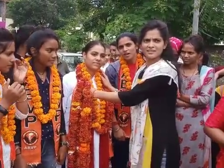 Captured 6 times in 10 years, NSUI won 4 times | कालाडेरा और महिला ...