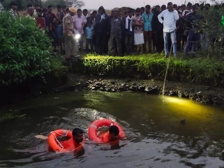 Accident occurred due to slipping of foot while returning home after ...