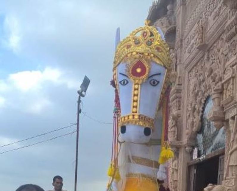 Thousands of people are arriving daily, Masuria Baba Ramdev temple ...