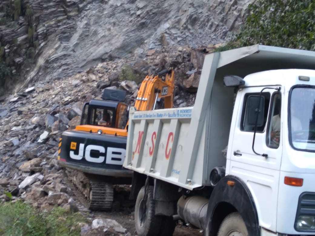 Landslide hill in Ambaru Nala of Gadsa Valley kullu Himachal, Contact ...