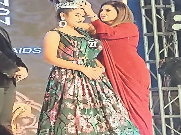 Anesha got the title of second runner up | मिस एंड मिस्टर टीन इंडिया ...