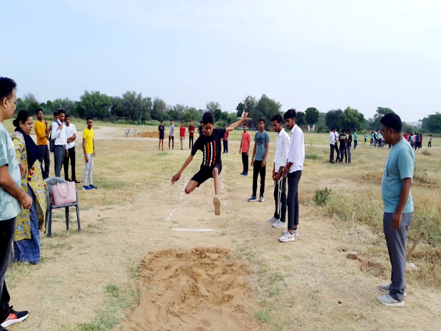 The players of Bal Niketan Uma Vidyalaya showed their strength, the ...