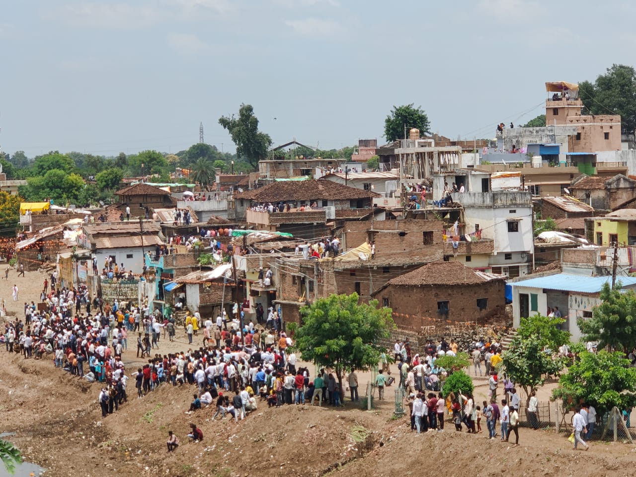 With the worship of Chandi Devi in Pandhurna, the cow slaughter started ...