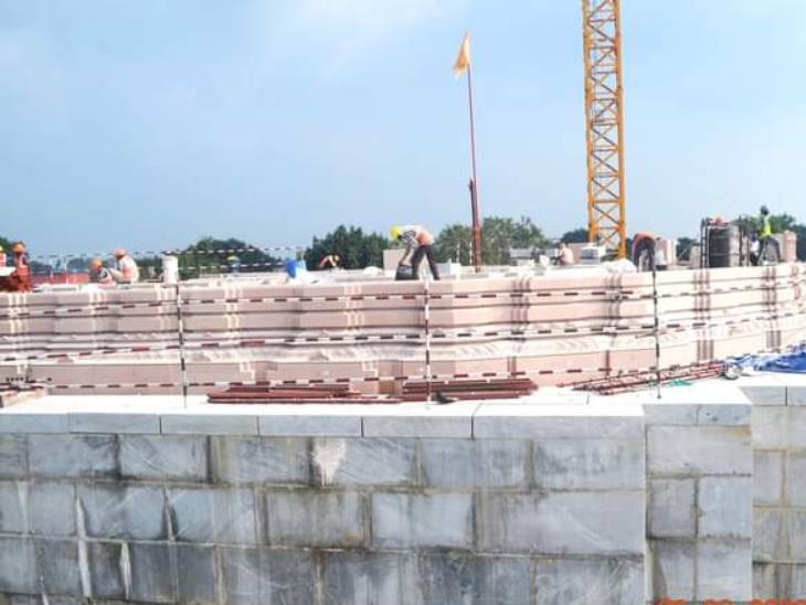 The sanctum sanctorum in the shape of a lotus will be full of religious ...