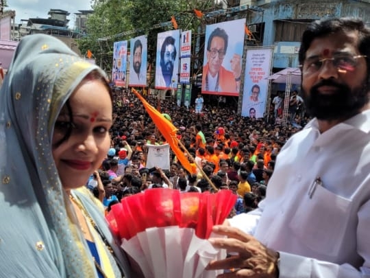 Received honor from CM, period singer Anju tied the knot in Kajri ...