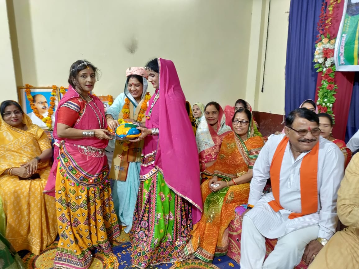 विधायक ने कहा- नपा में कमल की सरकार बनाने में महिला मोर्चा का योगदान ...