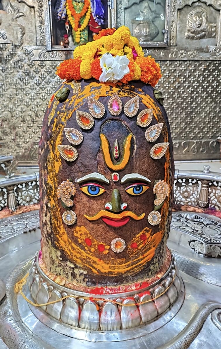 Mahakal Ujjain Darshan Today; Mahakaleshwar Bhasma Aarti Latest Photos ...