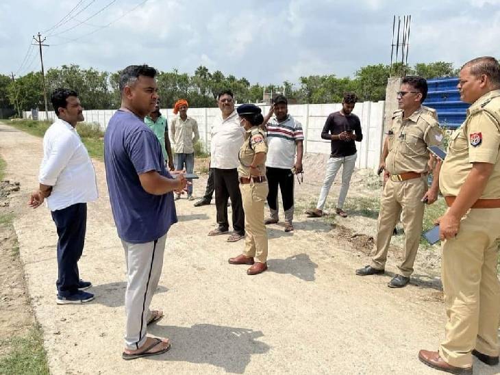 The drain was being dug over the main gas pipeline, supply of 300 ...