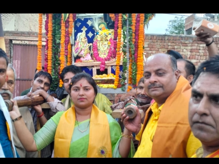 Palki Yatra on Ganesh Chaturthi with pomp in Khurja | खुर्जा में धूमधाम ...