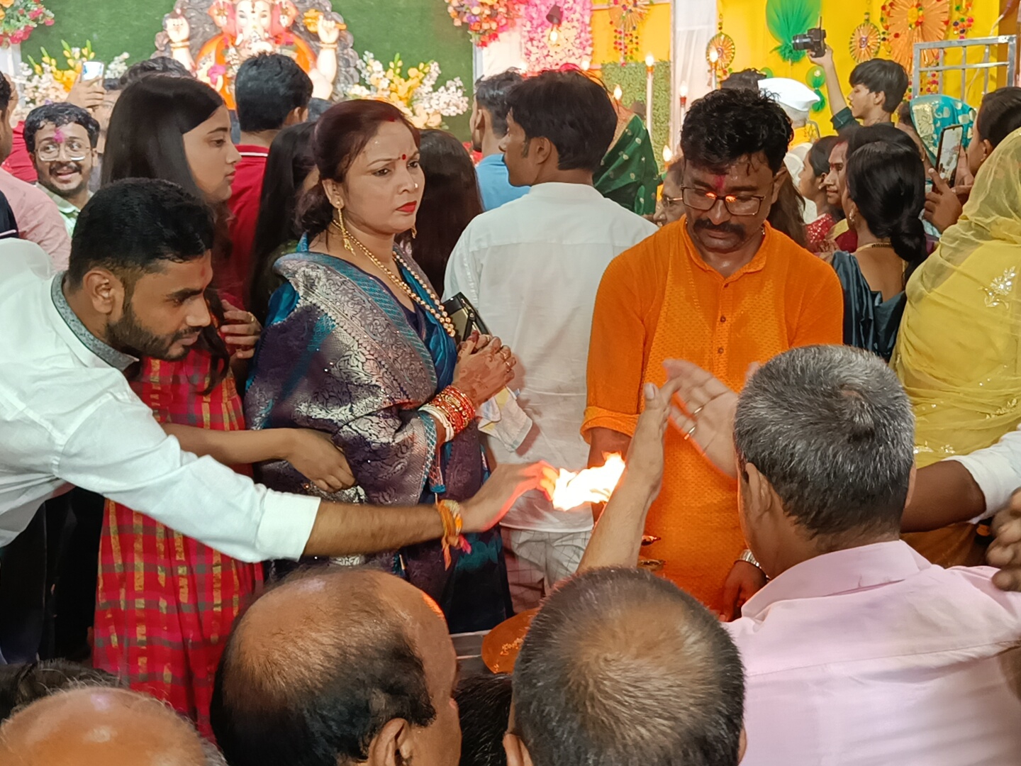 After two years, the worship of Ganpati Bappa is being done with pomp ...