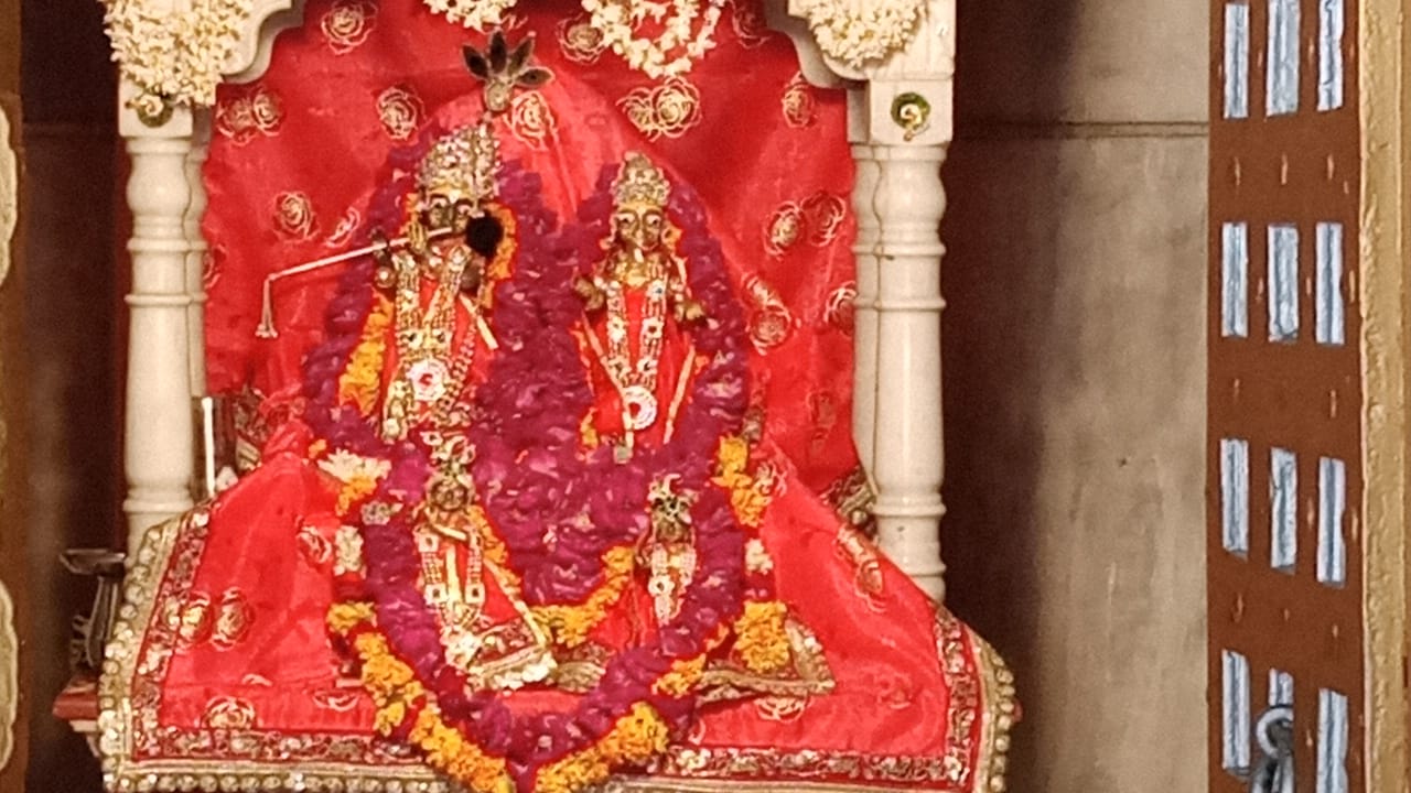 Mother Kirti was not born from the womb, Radha Rani was found on a ...