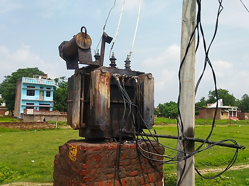 Transformer burnt for 16 days, officials are not paying attention ...