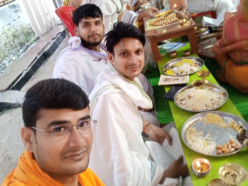 Jain community worshiped with reverence and devotion, described the ...