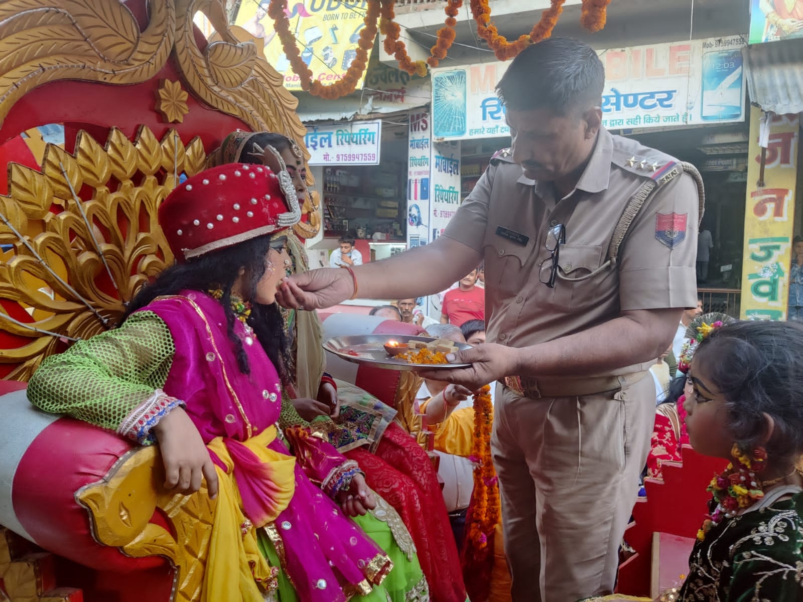 It rained a lot in the temples, the color of devotion, the offerings of ...