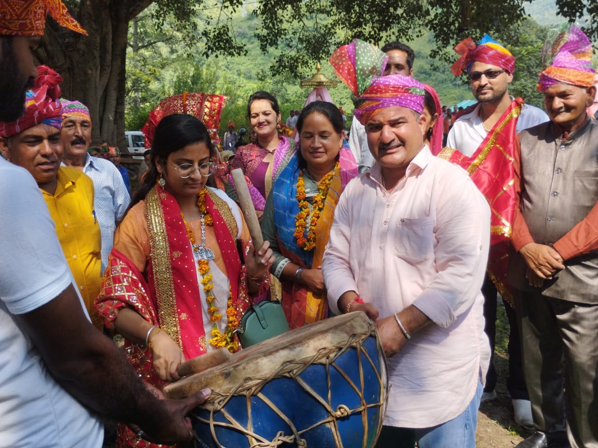 Mandi: 7 day Nalwar fair begins in Pandoh | पंडोह में 7 दिवसीय नलवाड़ ...