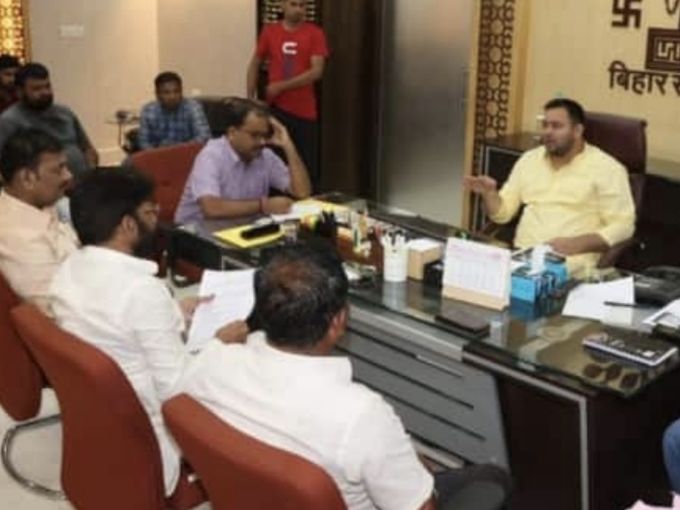 Patna Municipal Corporation workers' strike ends, Deputy CM assures to ...