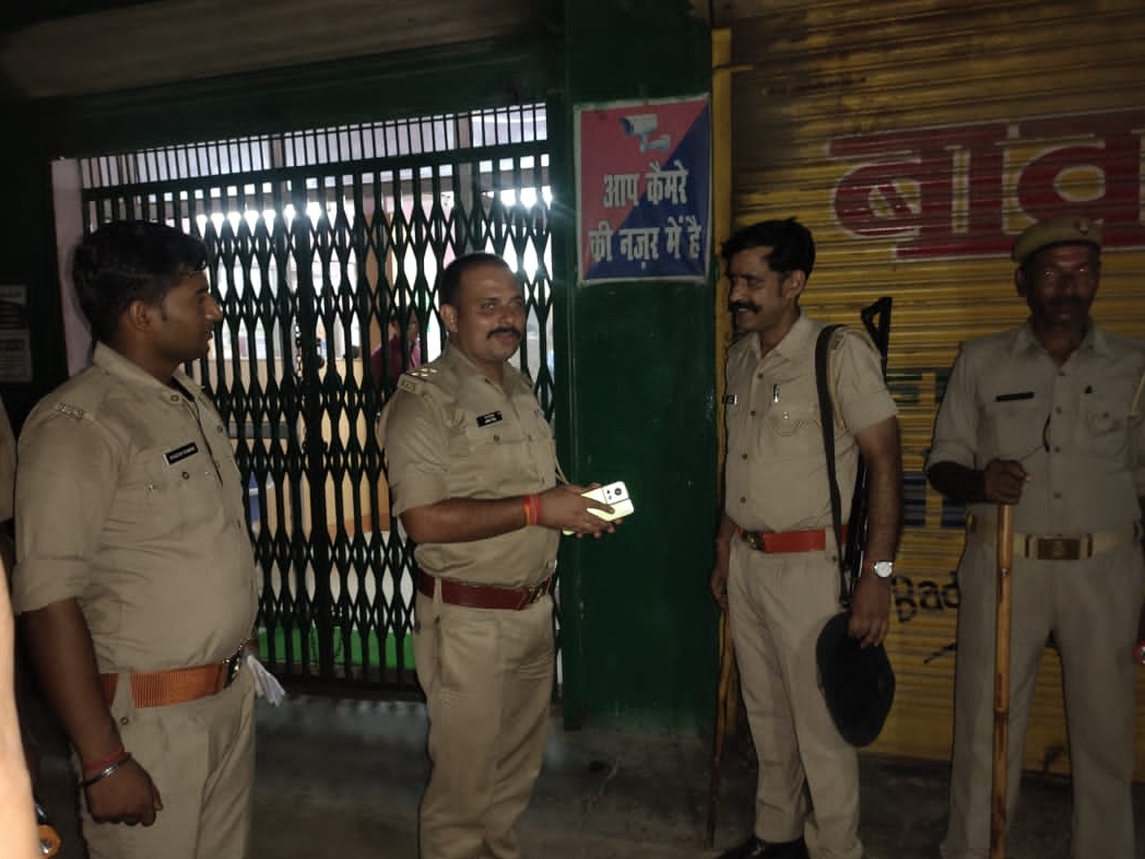 Anti corruption team arrested for taking bribe of 10 thousand | KCC ...