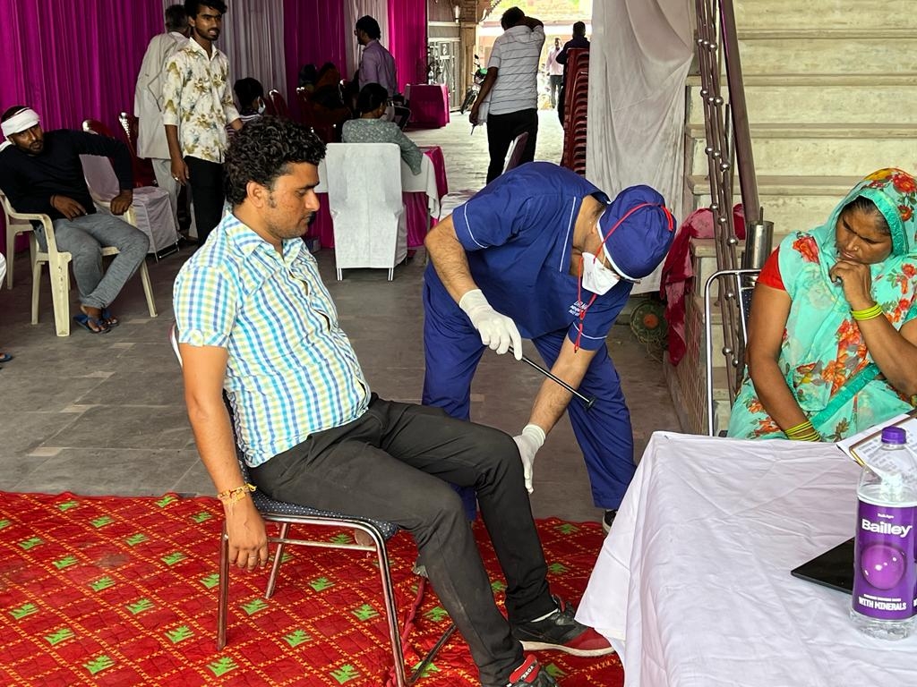 Free medical camp organized in Kagarol Neuro surgeon examined and ...