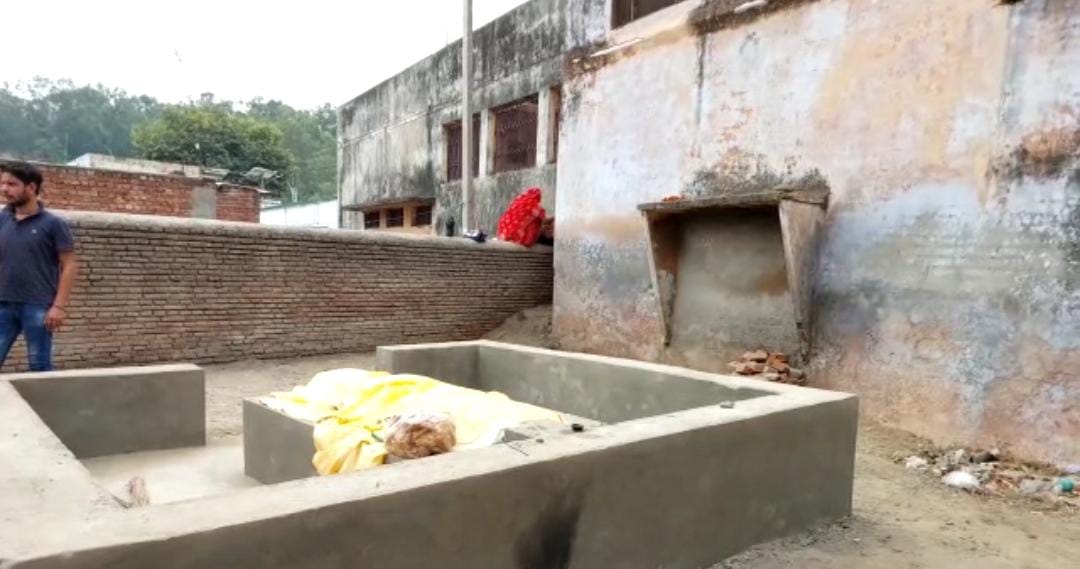 In Meerut, the SDM conducted a sit-in investigation, the tomb built on ...