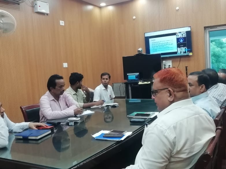 An enumerator will be deployed for a population of 700, the calculation ...