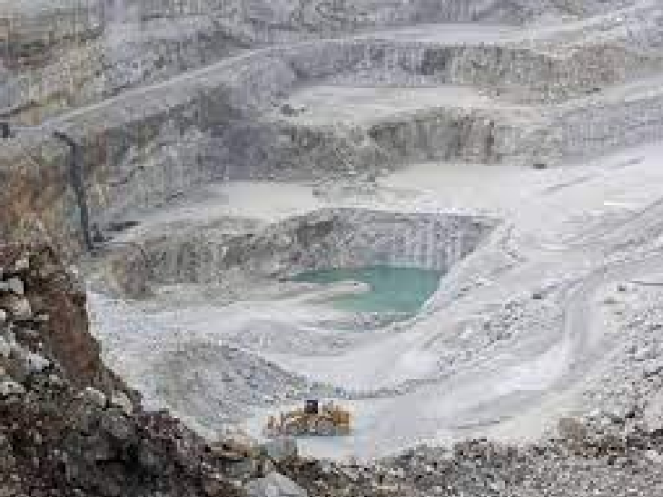 Cement grade limestone up to 120 meters deep, so far only 30 meters ...