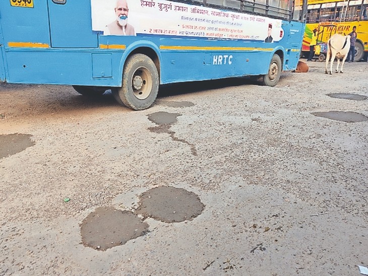 The work of patchwork started at the bus stand as soon as the Chief ...