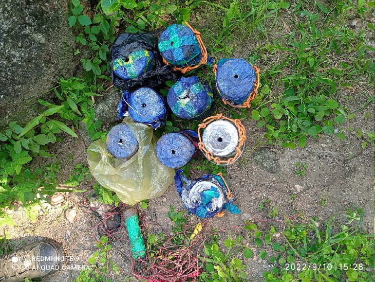 15 pressure IEDs found from Chhakarbandha forest in Gaya, SSB recovered ...