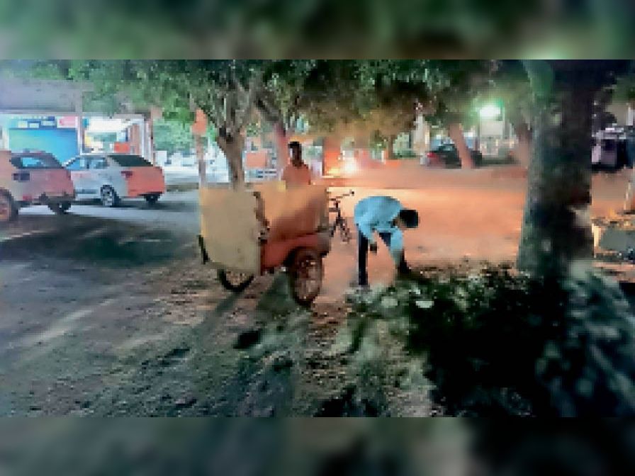 अब शहर को स्वच्छ बनाएंगे नाइट स्वीपिंग स्वच्छता मित्र | Now night ...