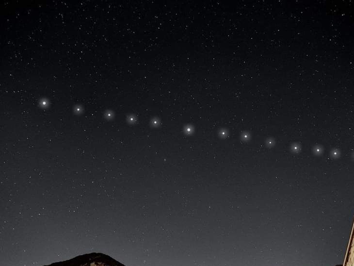 Star link satellite came out from above, villagers took photos and made ...