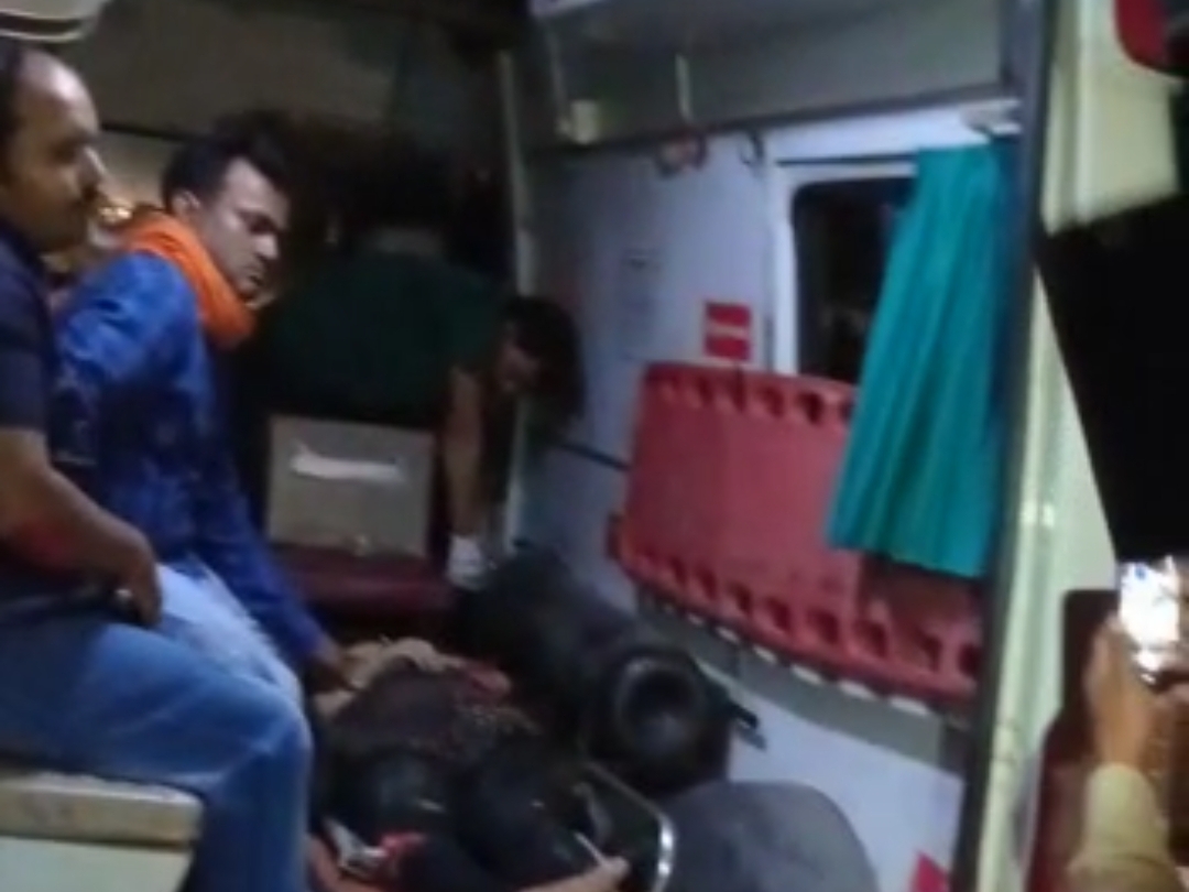 The car collided with the bike in Unnao, the couple was returning to the village from Kanpur ...