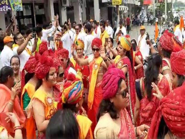 Traveled 1200KM, 25 chariots of Agrawal community came out together | हरियाणा से बासंवाड़ा ...