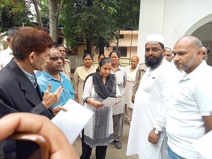 All India Muttahida Mahaj gave a memorandum in Muzaffarnagar, counted ...