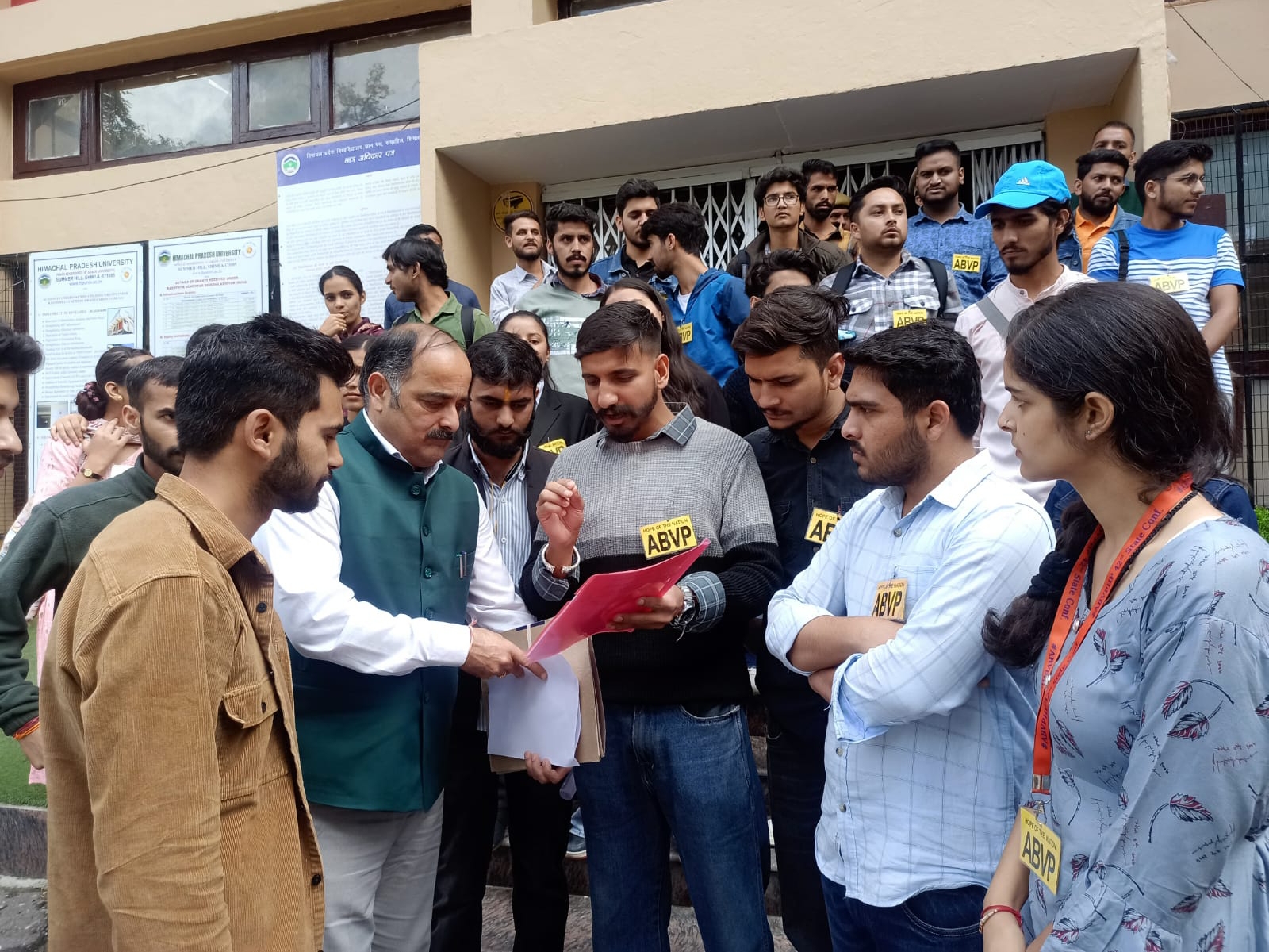 Demand letter of ABVP HPU unit in Shimla, Memorandum submitted to the ...