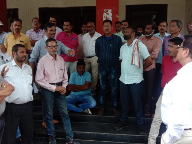 Employees union adamant on the demand for time scale pay scale ...