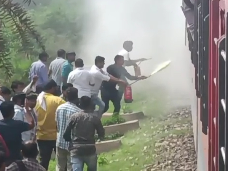 Accident occurred due to bursting of engine nozzle, stampede among ...