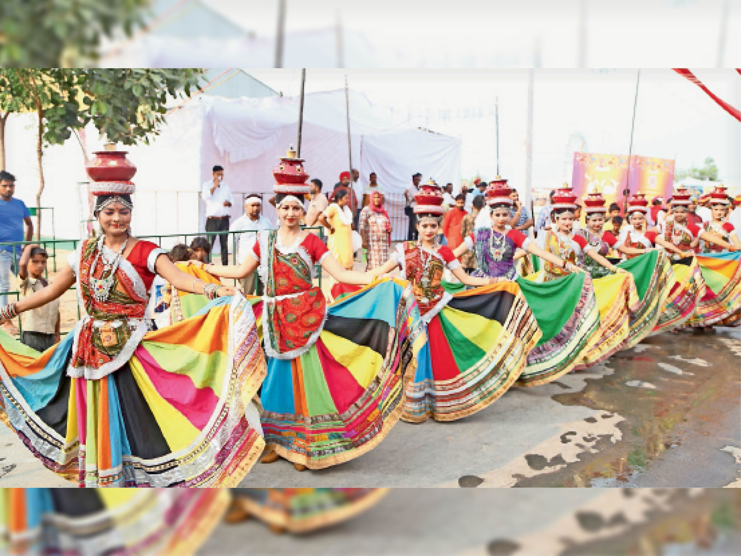 Divisional Commissioner and DC inaugurated 10-day Hunar Haat Mela ...