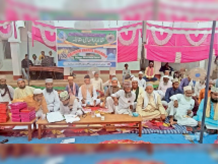 Darul Uloom organized a quiz competition in Dandai, children of many ...