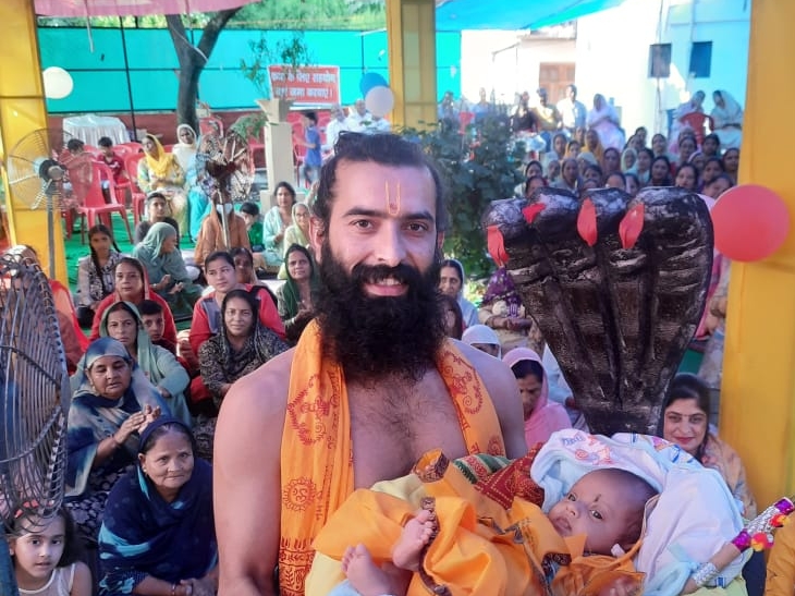 Kangra: Yoga guru Ranjit made world record | योग गुरु रंजीत ने बनाया वर्ल्ड रिकॉर्ड: लगातर 24 ...