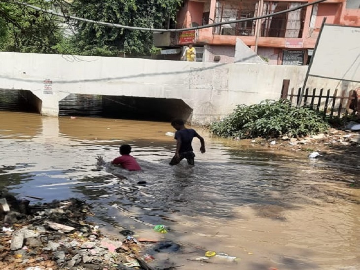 Rain became a disaster, due to waterlogging in underpass New Chinot ...