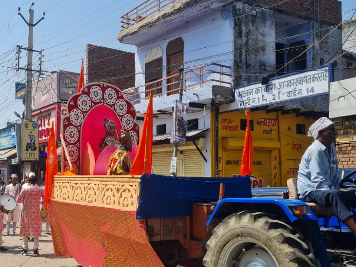 Grand procession taken out in Rewari city; Worshiped by garlanding the ...