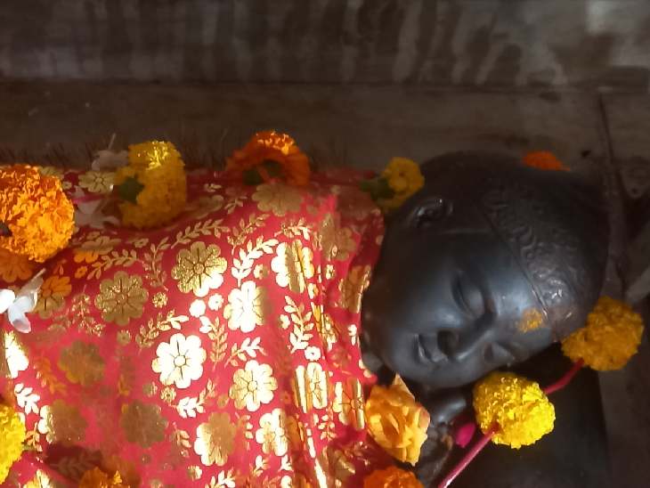 Mother Kaushalya had made Ramlal see mother Devkali | राम के कुल देवी ...