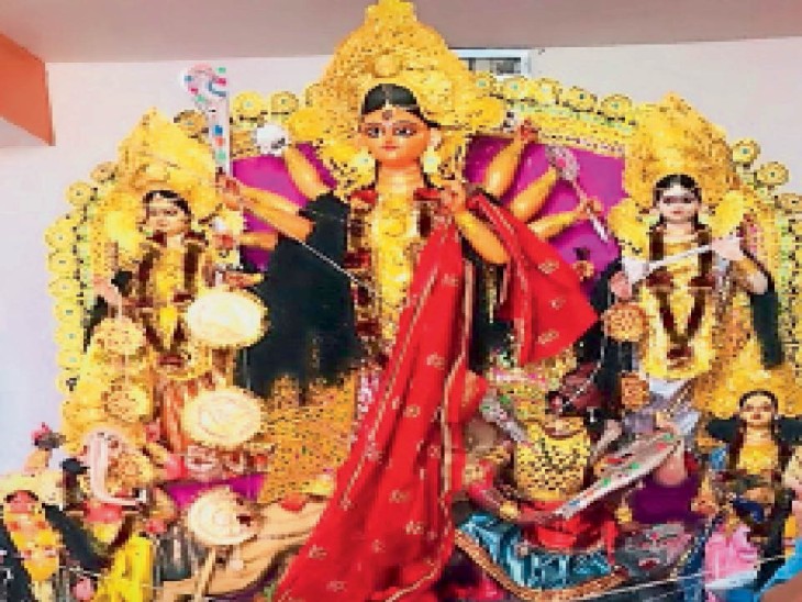 Devotees have to wait 30 years to present the crown to the mother | आज ...