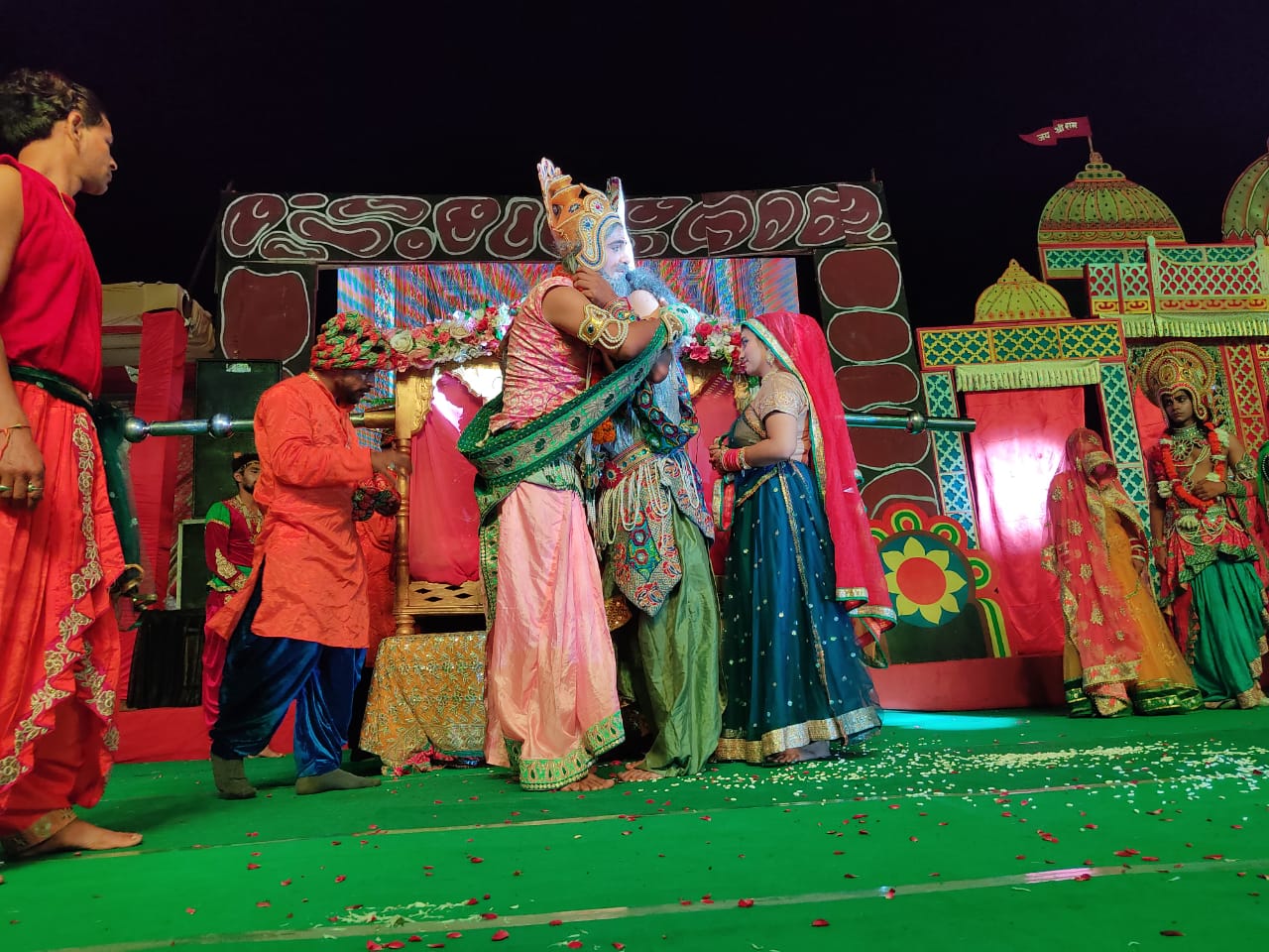 Lord Rama and Sita's marriage, tears spilled from the eyes of King ...