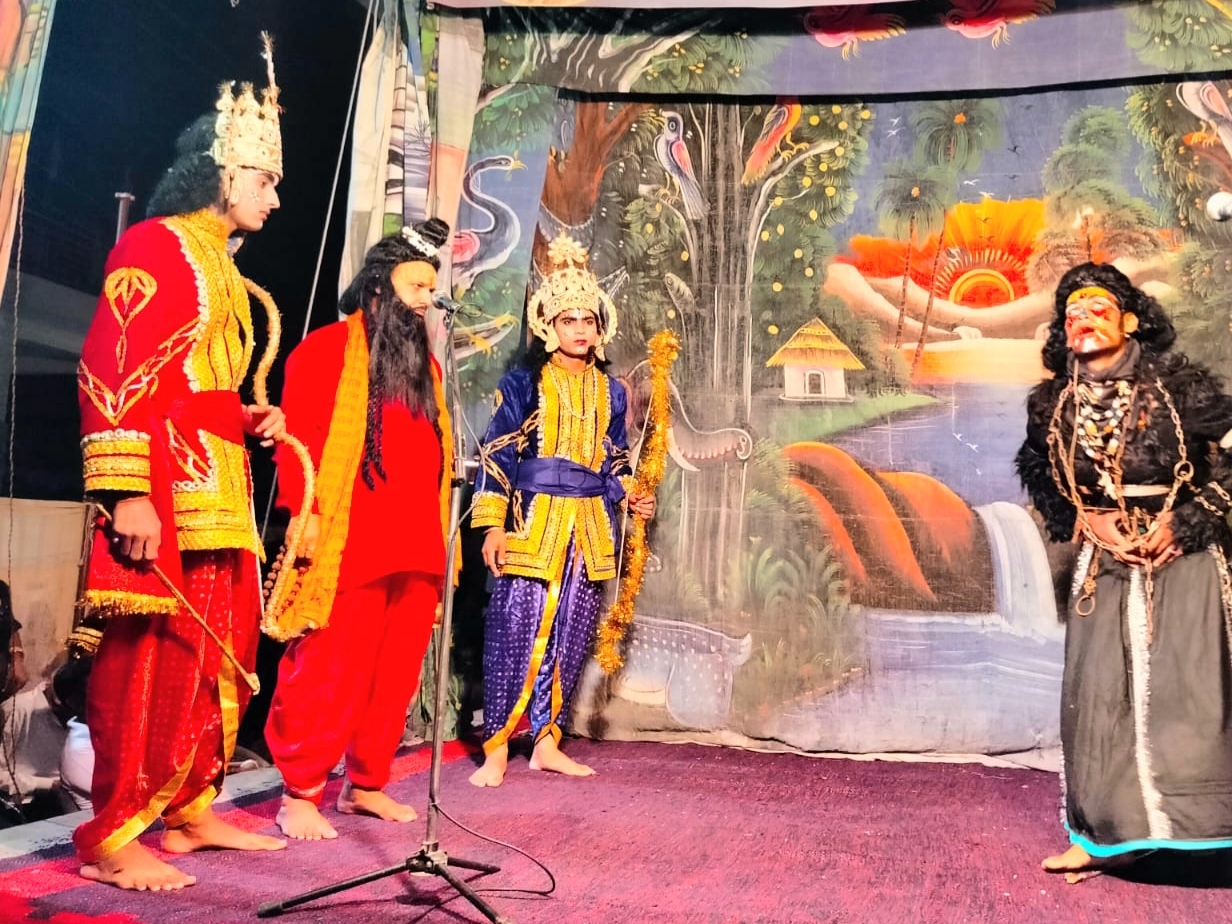 Breaking Lord Shankar's bow, Ram married Sita, resonates with the ...