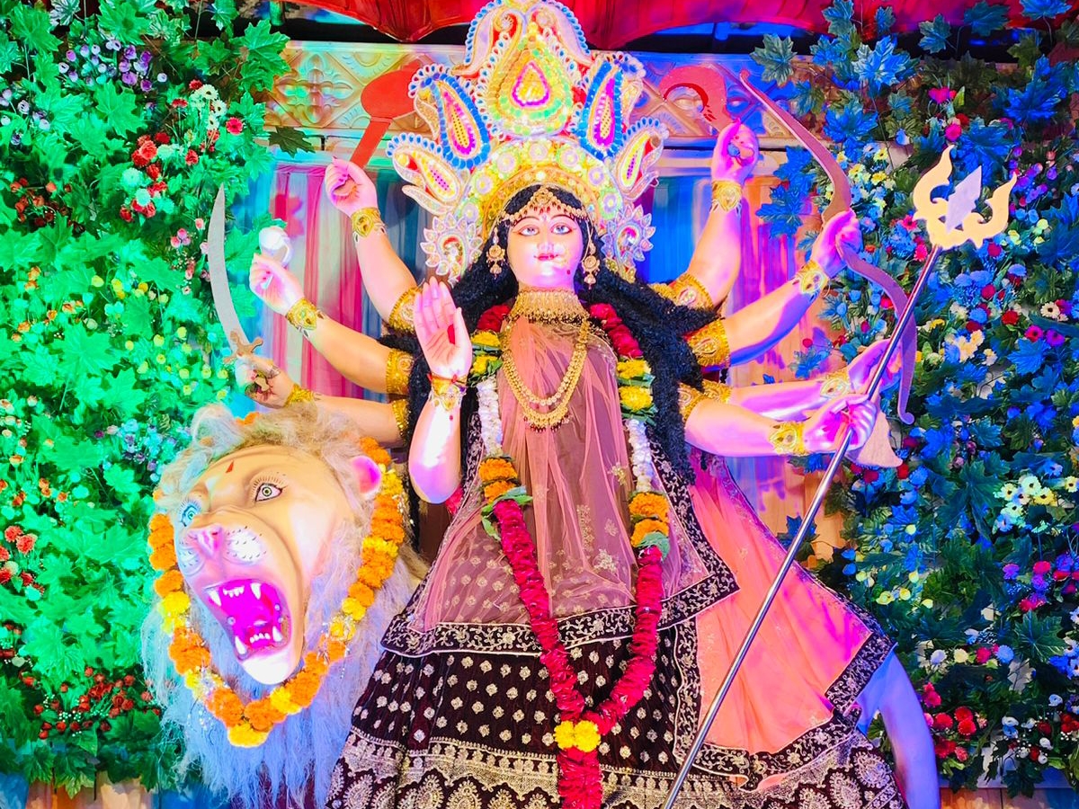 Garba gathered on Gujarati and Hindi remix songs, devotees flocked to ...