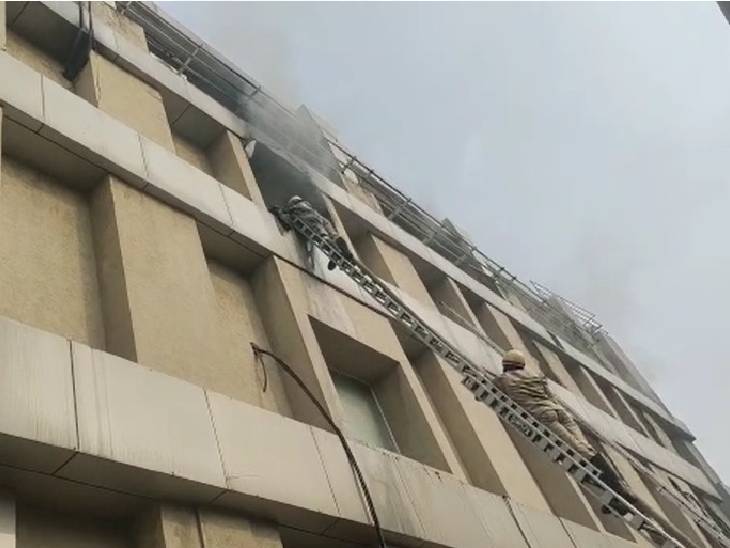 fire in noida call center Fire broke out on the second floor, five were ...