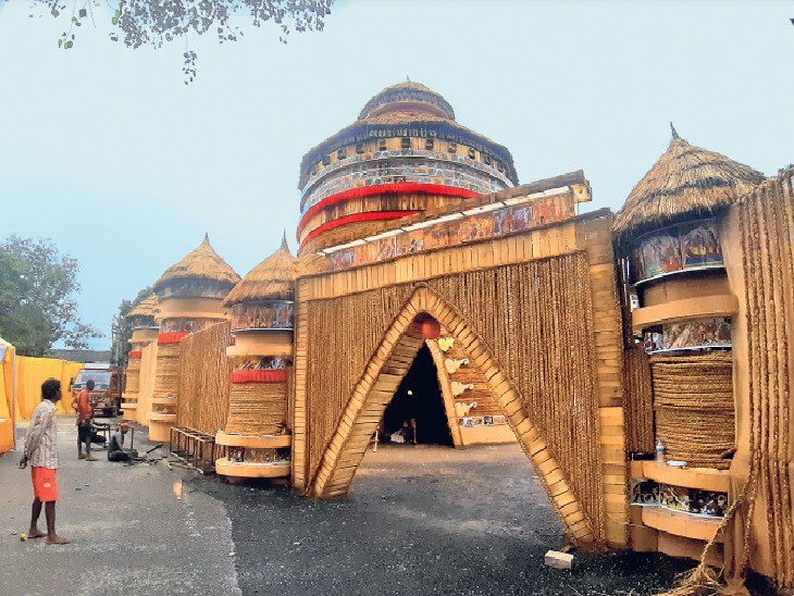 70 feet high pandal made of straw rope in Bandhagadi, 100 sculptures ...