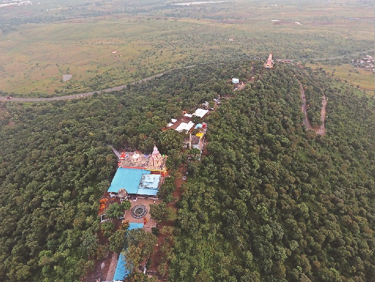 Bhil kings had established mother Jalpa, even today Bhil is the priest ...