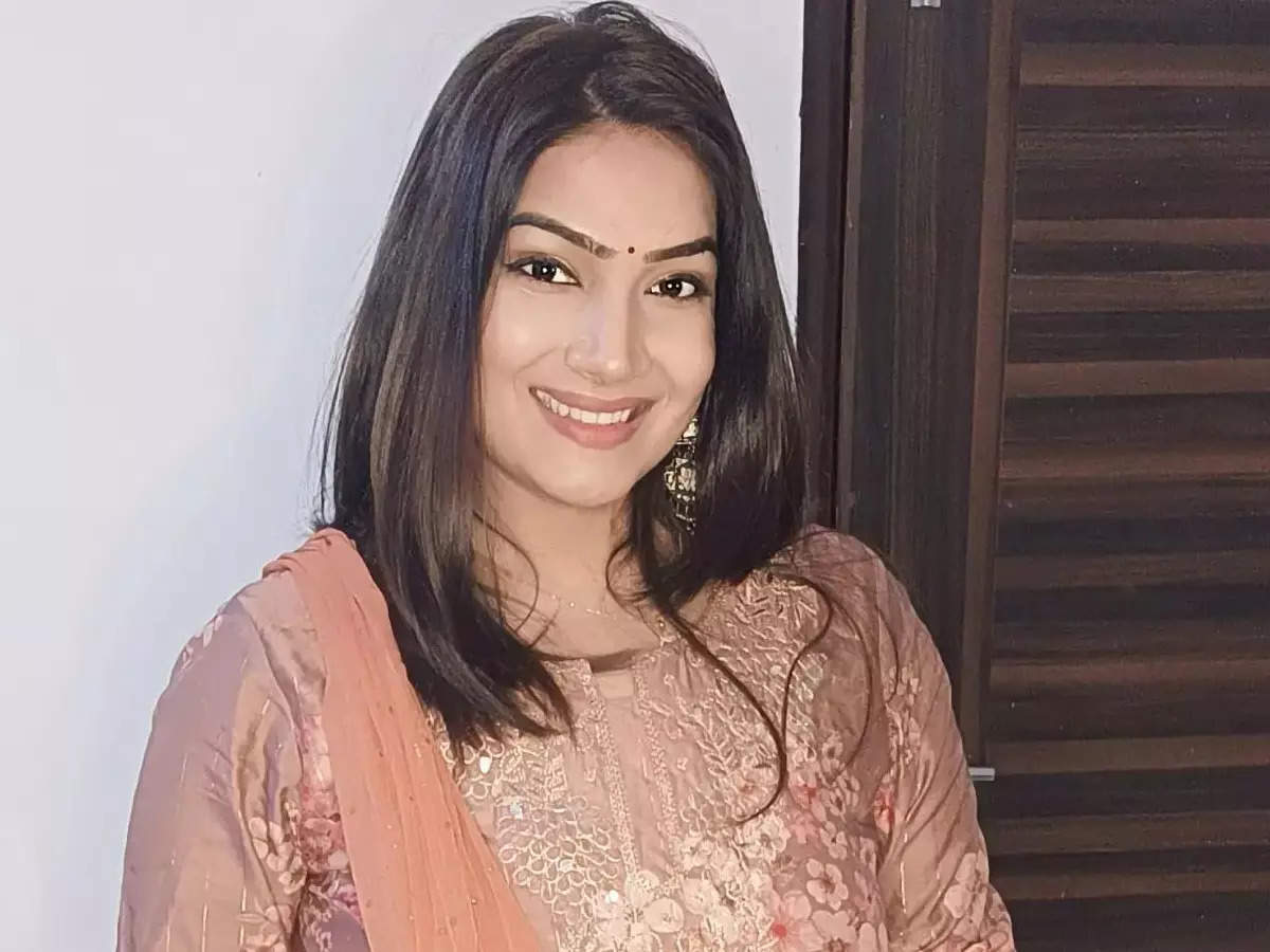 Mere Sai fame Ananya Soni suddenly Admitted in hospital; Father says Anaya has a kidney failure ...