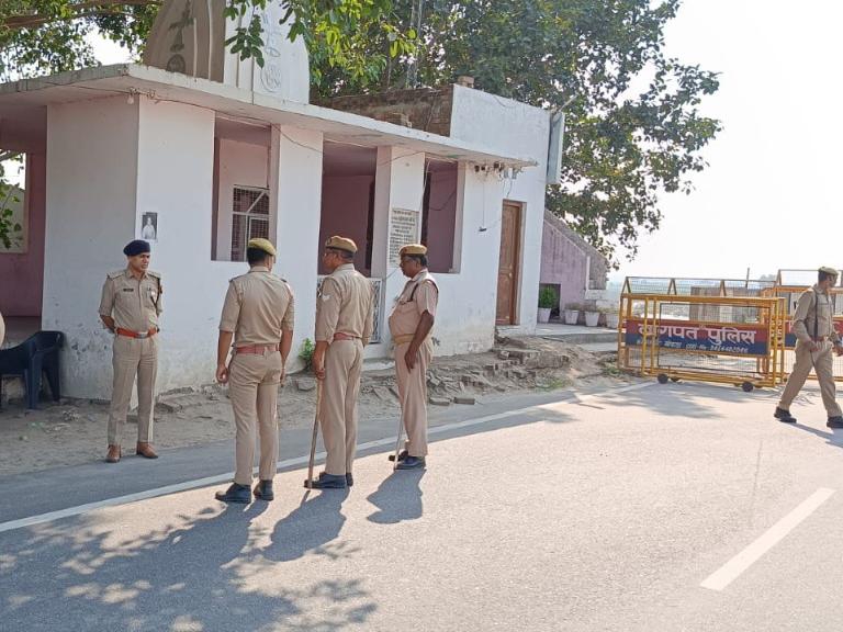 ASP inspected Niwada outpost in Baghpat | बागपत में निवाड़ा चौकी का ...